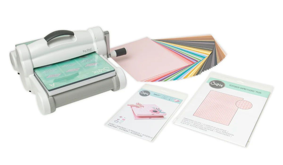 Sizzix šablone so osnova vsaki ustvarjalki - Ustvarjalna.si